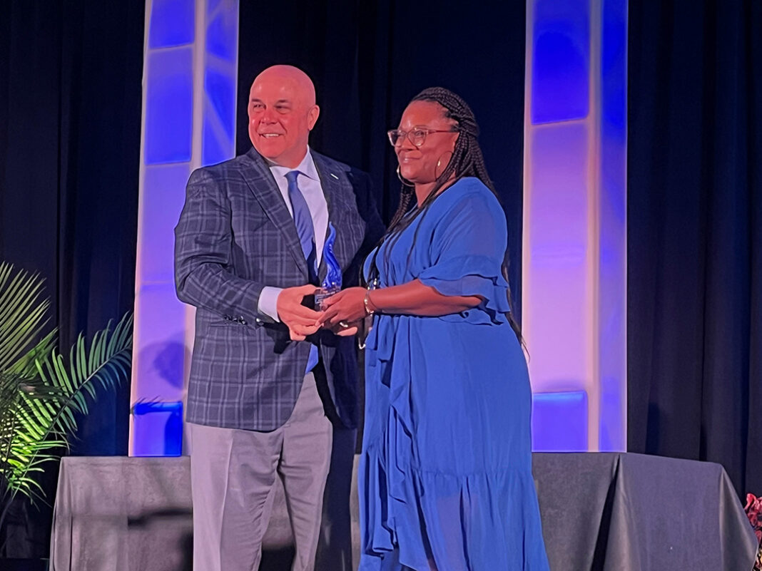 Florida Blue Foundation Honors Nine With Sapphire Awards For Addressing ...